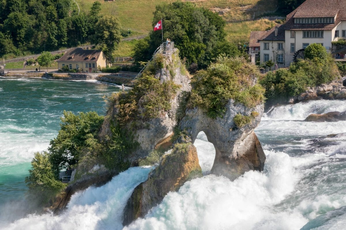 The 20 Switzerland Landmarks you didn't know about!